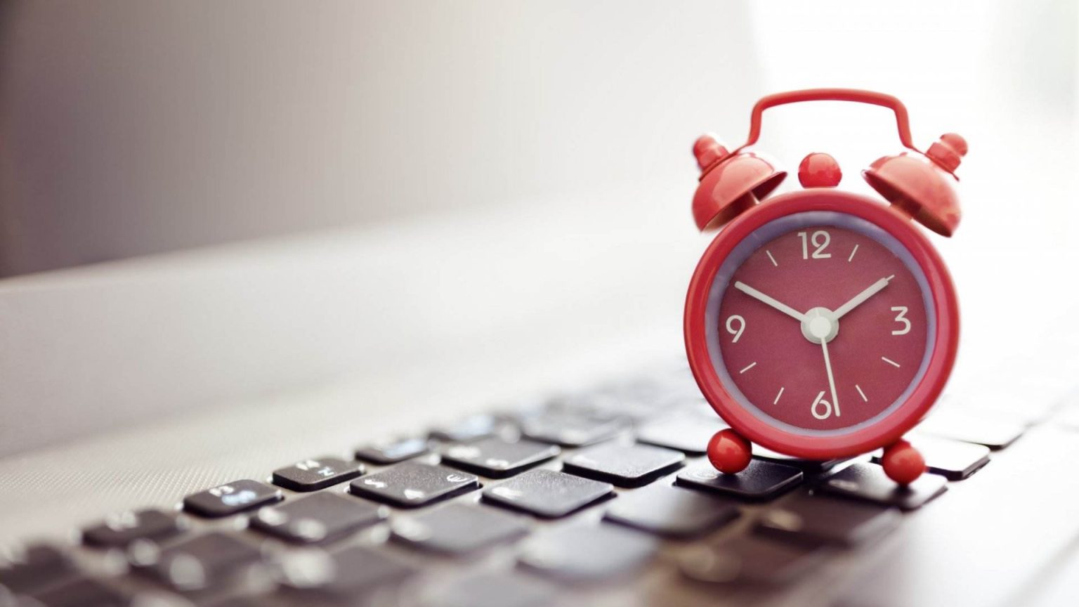 Learn All About the Working Hours in UAE - Connect HR